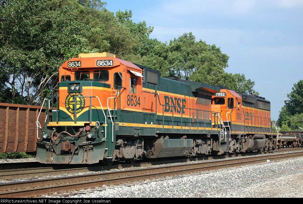 BNSF 8634